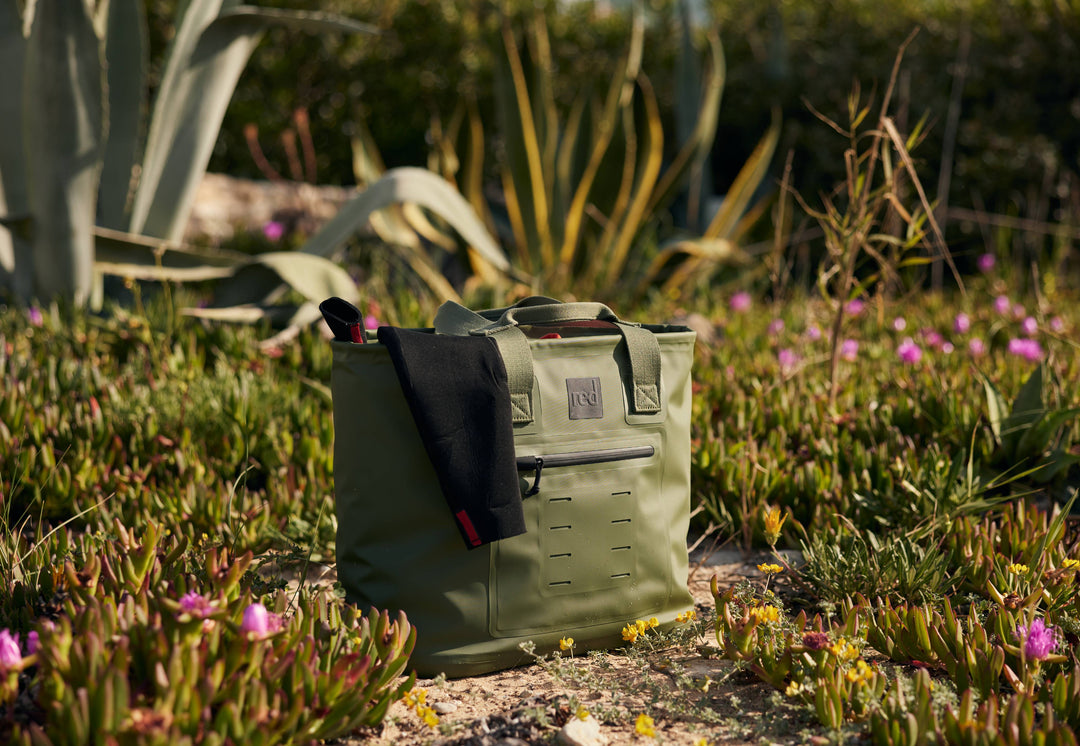 Waterproof Tote Bag – Red Equipment - AUS